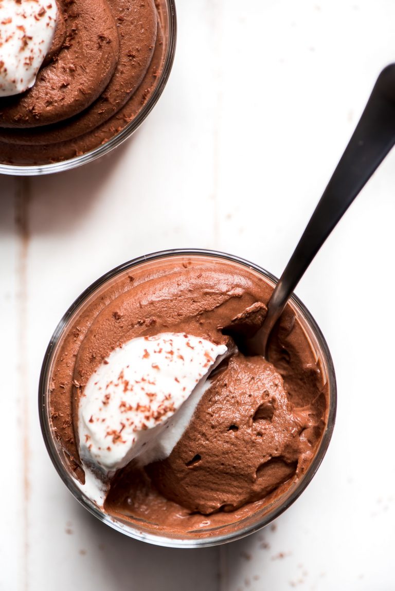 Easy Chocolate Mousse - Garnish & Glaze