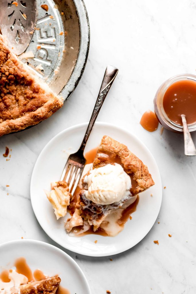 Dutch Apple Pie - Garnish & Glaze